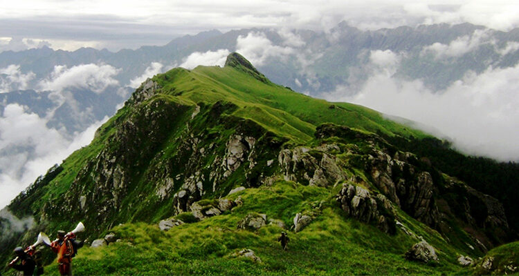 Spend Your Weekend at Shoja – The Traveller Trails