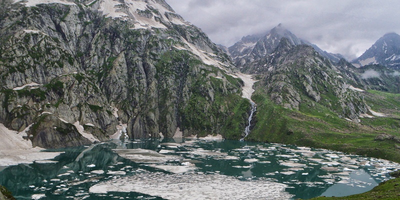 The Kashmir Great Lakes Trek: A Journey Along Seven Himalayan Lakes Of ...