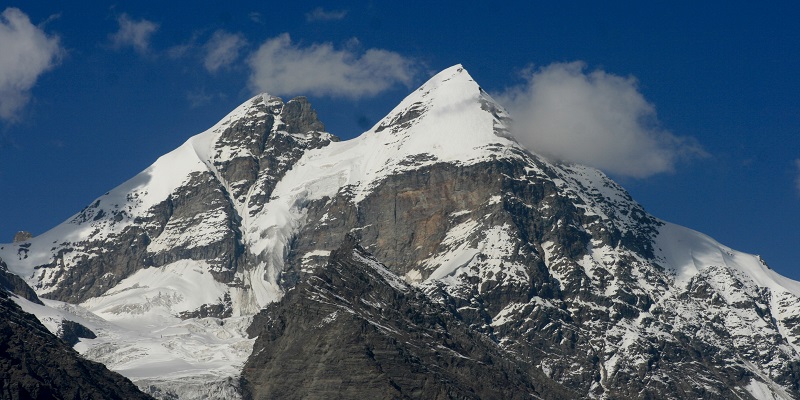 Rohtang: Not Just Another Pass – The Traveller Trails