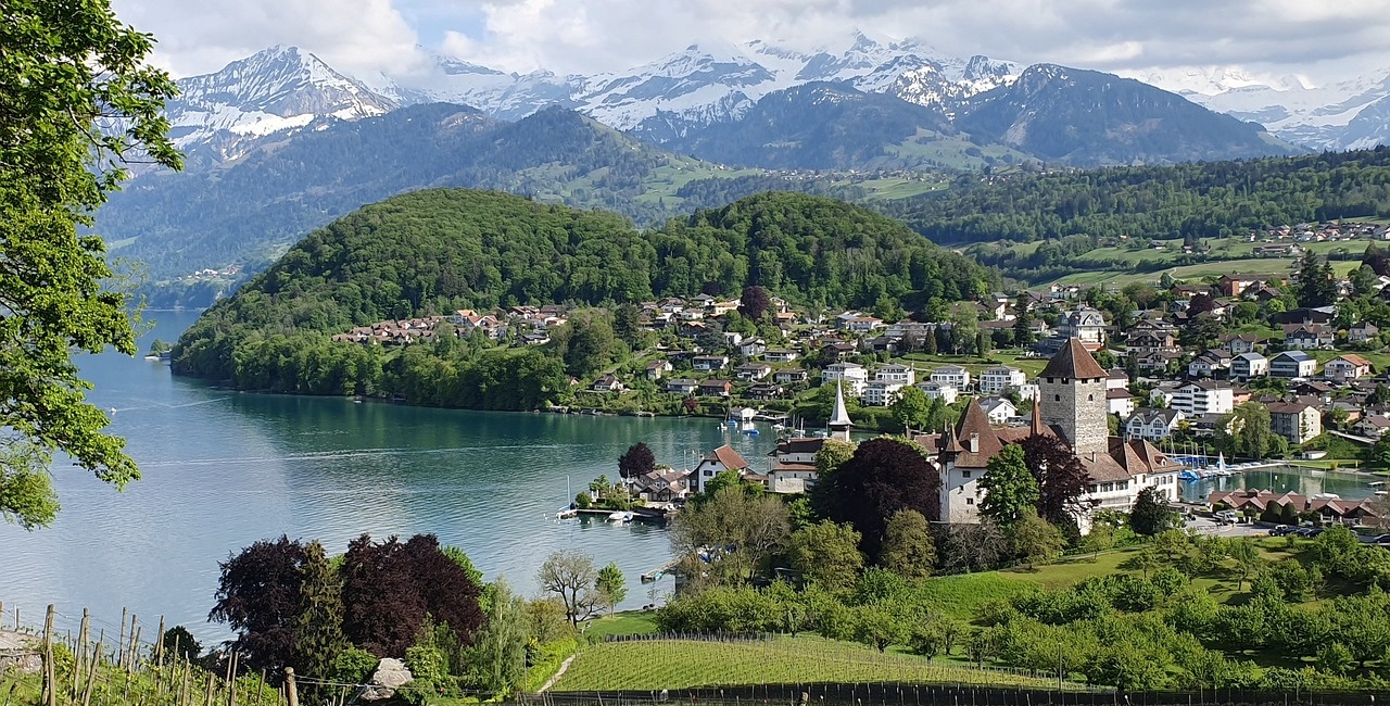 5 Beautiful Lakes In Switzerland You Don’t Want To Miss – The Traveller ...